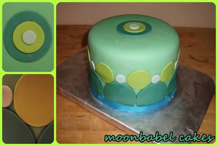 Dot Dot Dot - CakeCentral.com