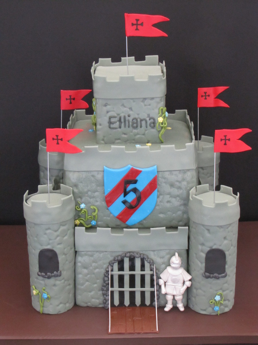 Medieval Castle Birthday Cake - CakeCentral.com