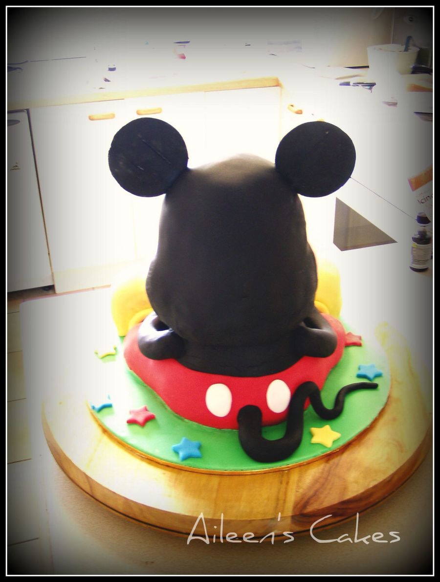 Mickey Mouse - CakeCentral.com