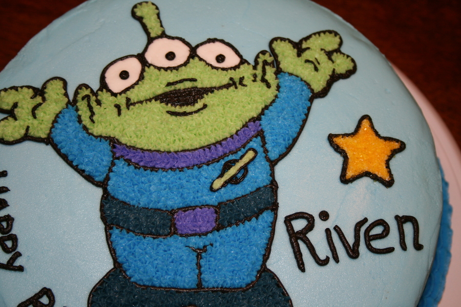 Toy Story 2 Alien - CakeCentral.com