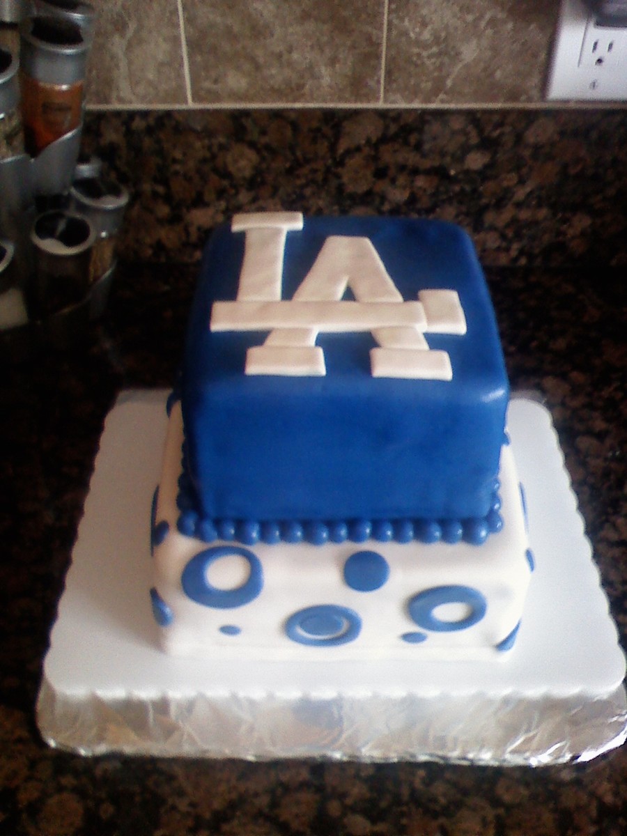Dodger Cake - CakeCentral.com