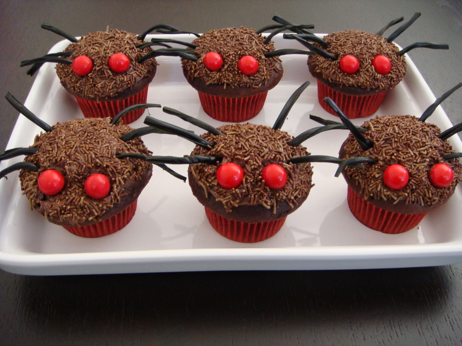 Scary Spider Cupcakes - CakeCentral.com