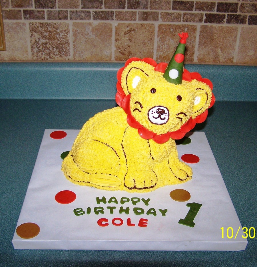 Lion Cake - CakeCentral.com