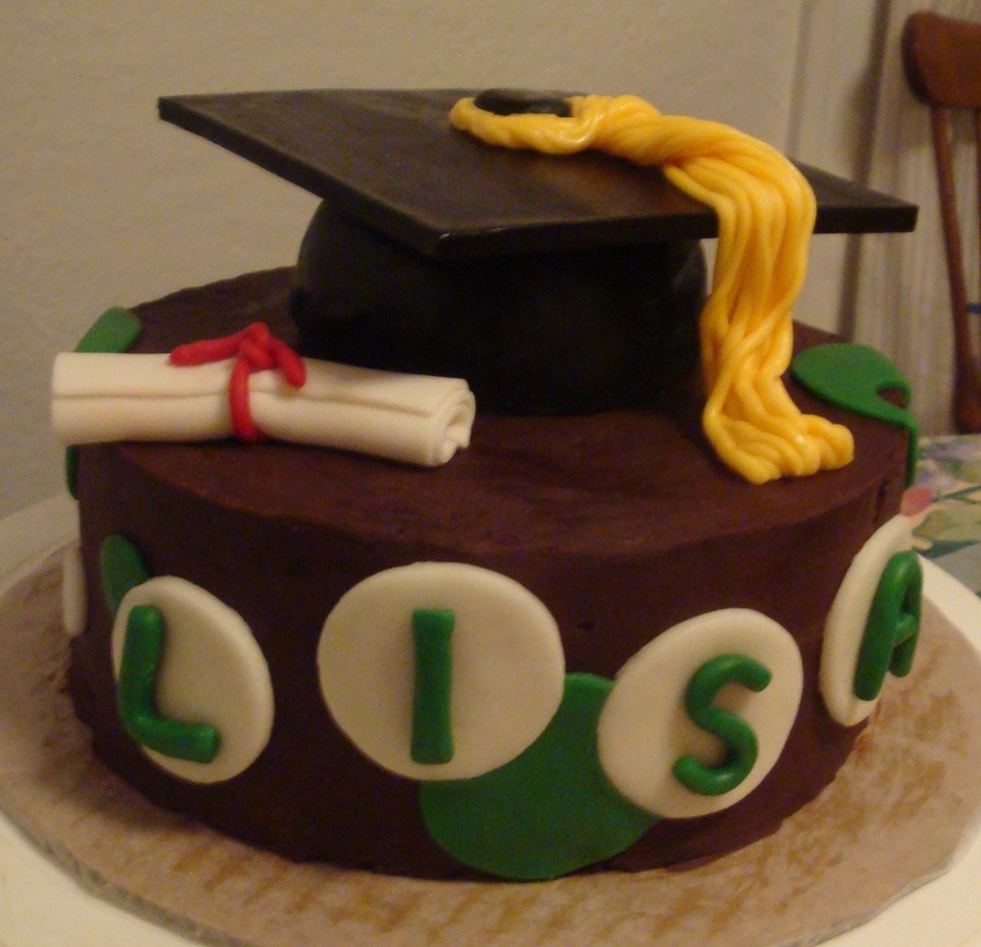 Small Graduation Cake - CakeCentral.com