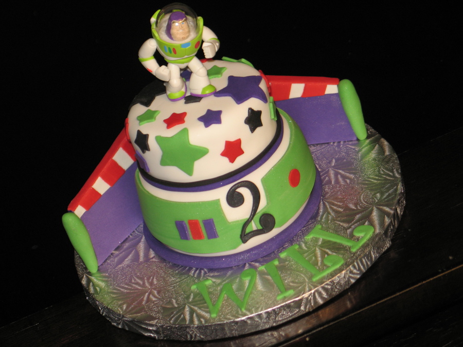 Buzz Lightyear Cake - CakeCentral.com