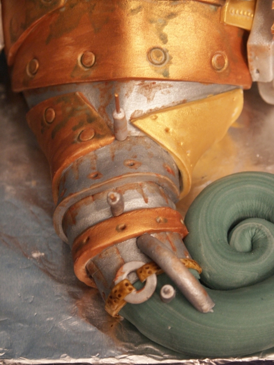 Steampunk Lizard - CakeCentral.com