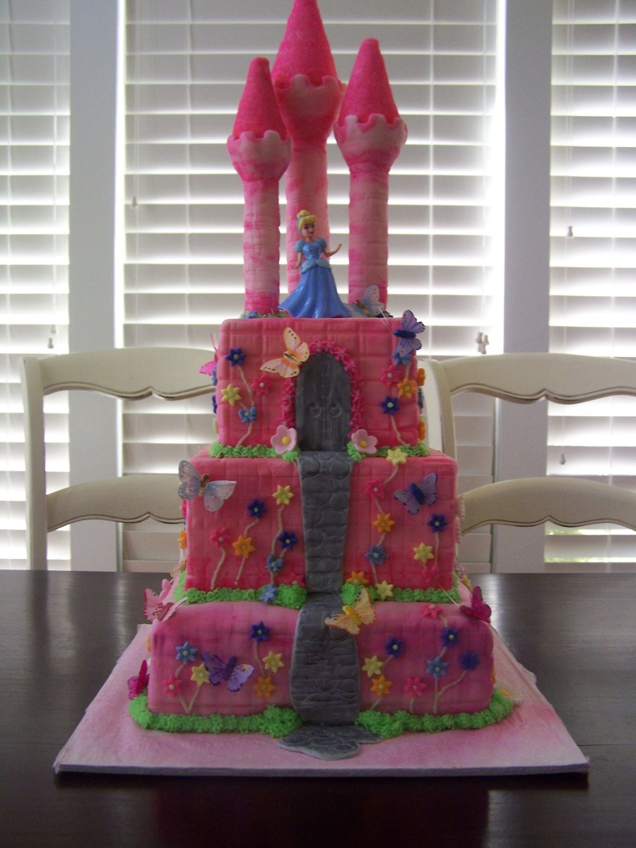 Cinderella's Castle Cake - CakeCentral.com