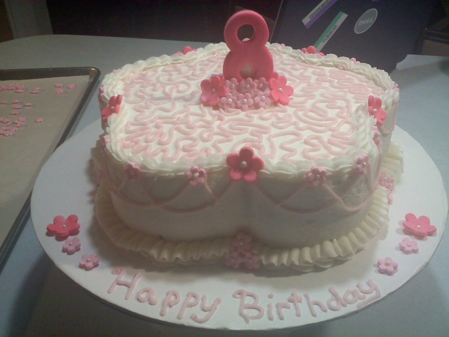 Flower Shaped Birthday Cake - CakeCentral.com