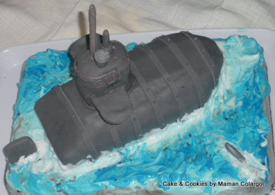 Submarine Cake - CakeCentral.com