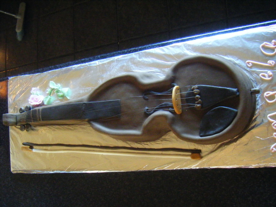 Fiddle Birthday Cake - CakeCentral.com