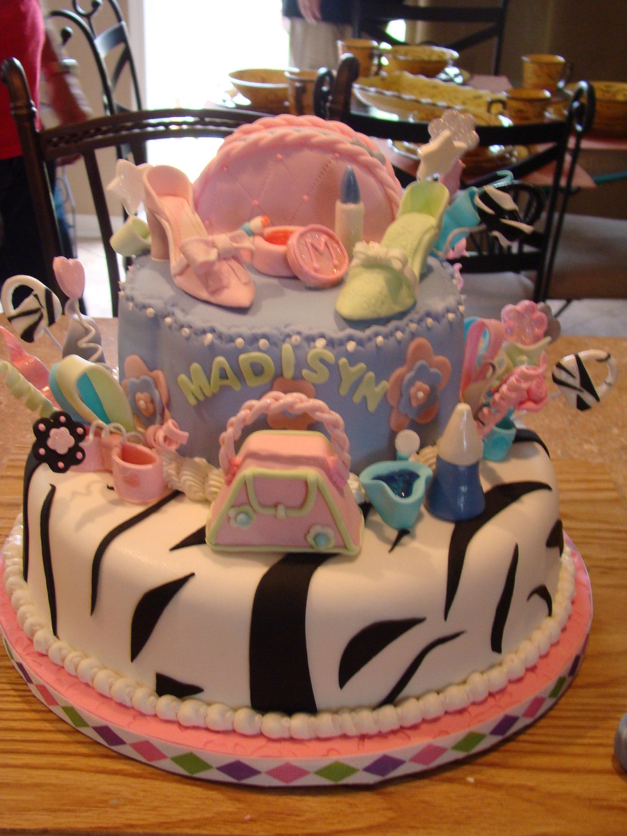 Glamour Girl Cake - CakeCentral.com