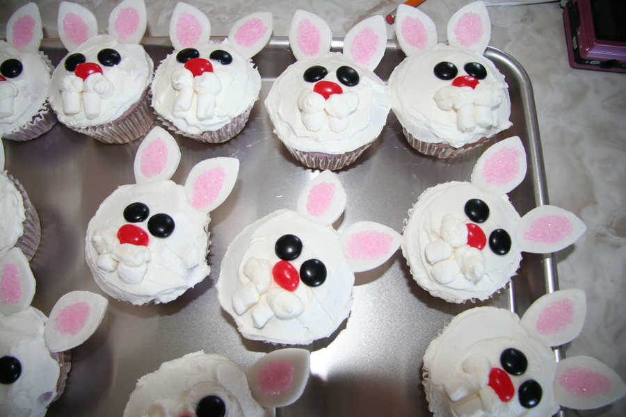 Wilton Sweet Tooth Bunny Cupcakes - CakeCentral.com