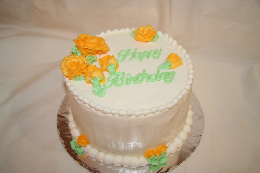 6 Inch Round Buttercream Cake With Buttercream Roses And Rose Buds - CakeCentral.com
