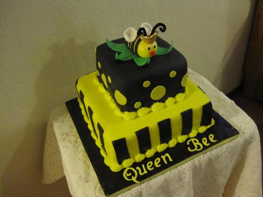 Queen Bee Cake - CakeCentral.com