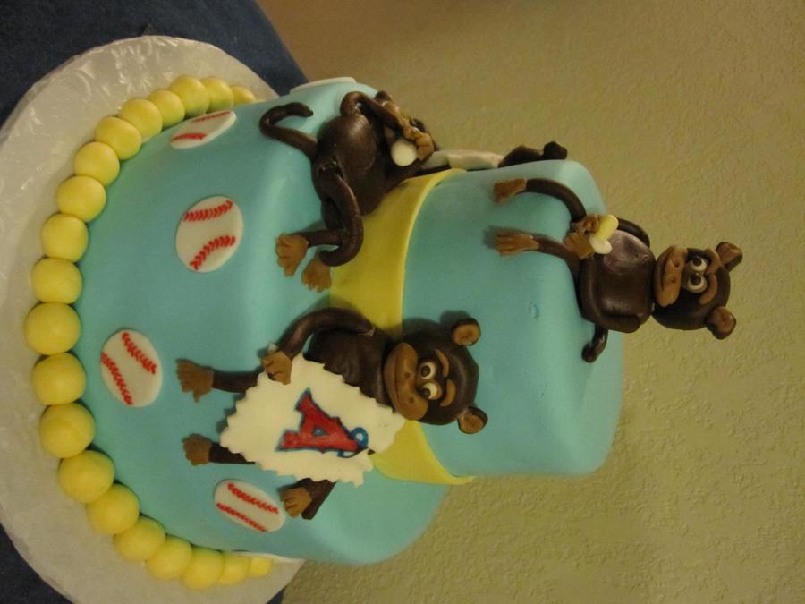 Monkey / Angels Cake - CakeCentral.com