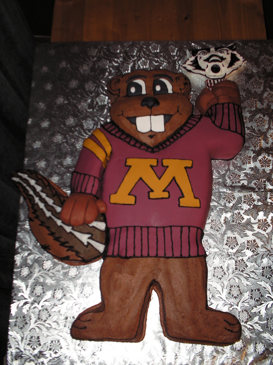 Minnesota Goldy Gopher Birthday Cake - CakeCentral.com