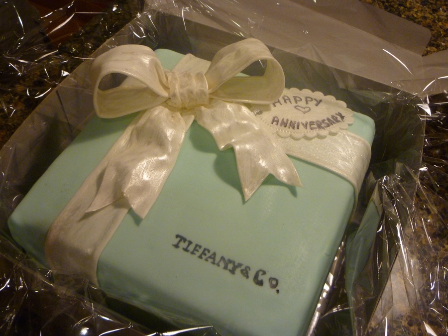 Tiffany Gift Box - CakeCentral.com