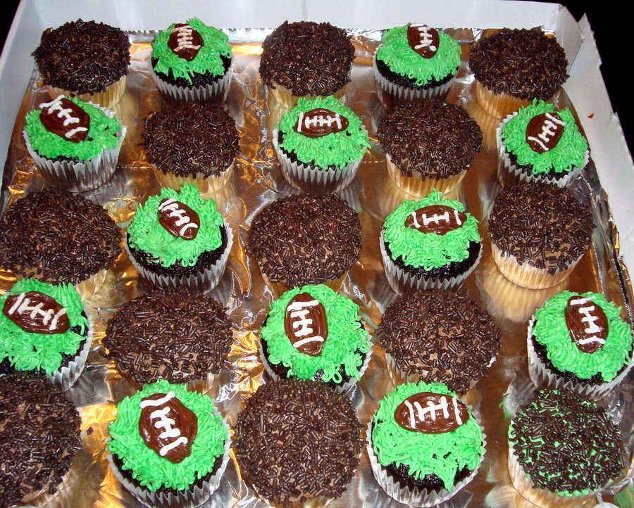 Football Cupcakes - CakeCentral.com