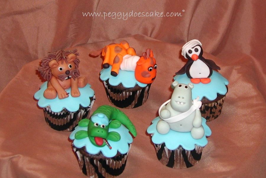 Zoo Animals For A Veterinarian Student (Cupcakes) - CakeCentral.com