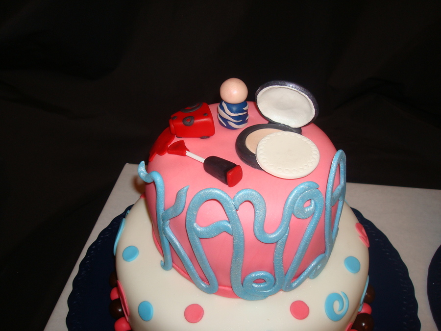 Kayla Makeup B-Day - CakeCentral.com