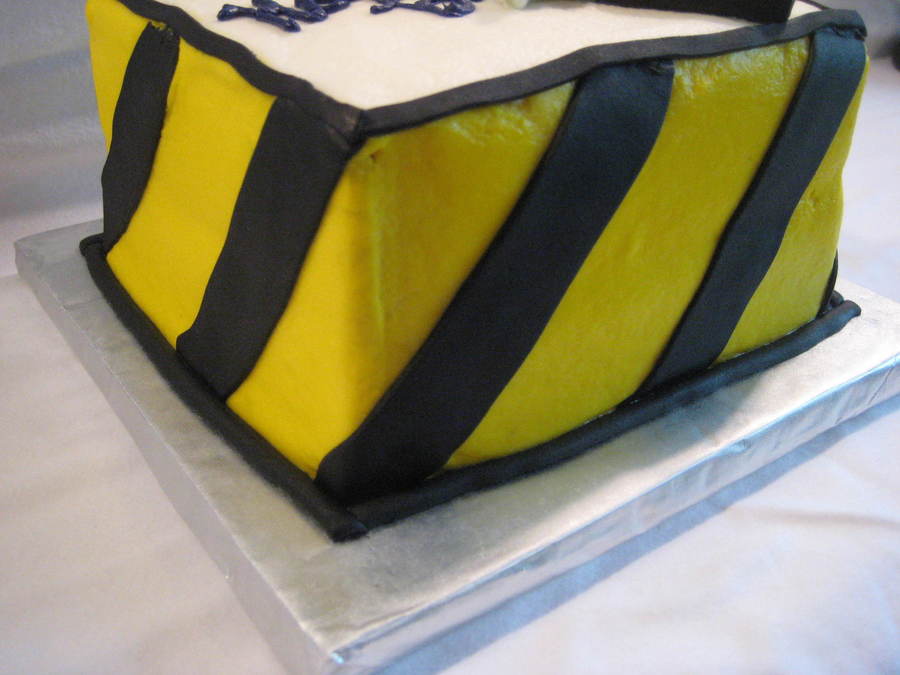 Construction Worker Birthday Cake - CakeCentral.com
