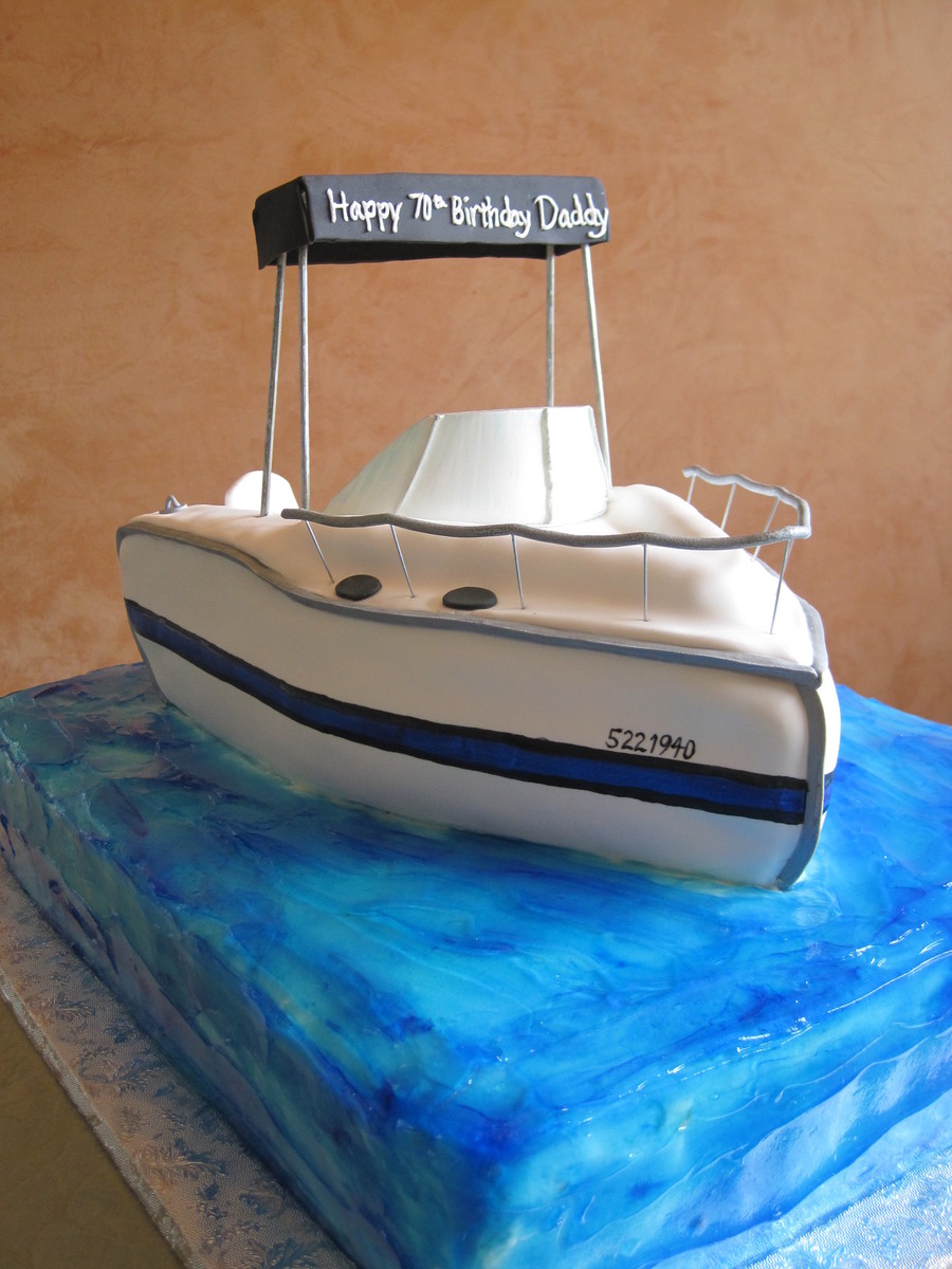 Boat Cake - CakeCentral.com