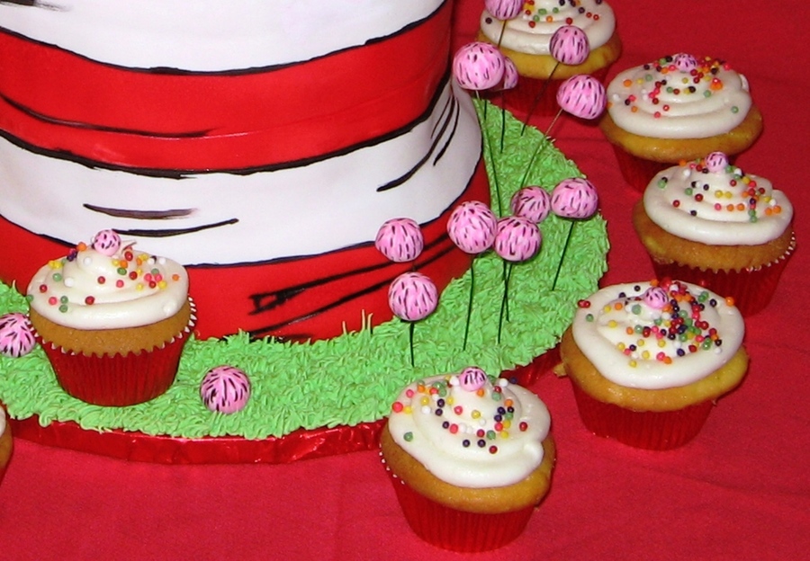 Seussical The Musical Cast Party Cake - CakeCentral.com