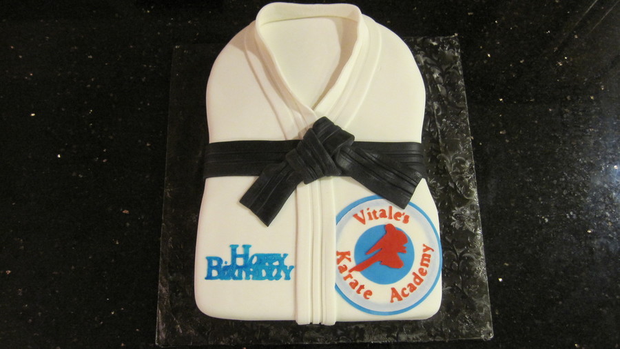 Karate Cake - CakeCentral.com