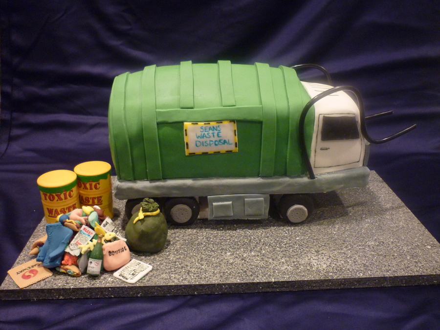 Garbage Truck - CakeCentral.com