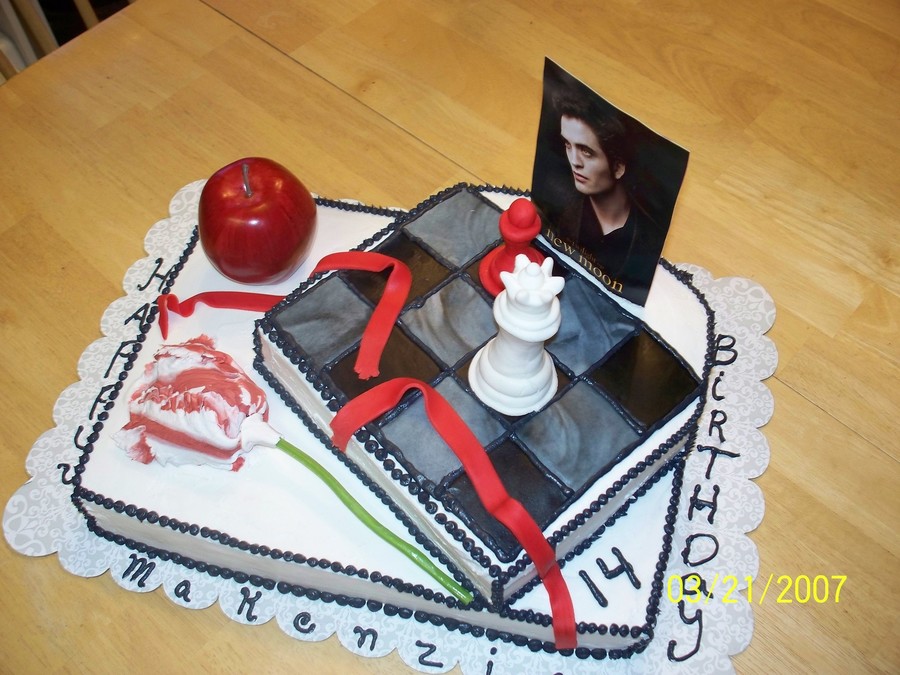 Twilight Cake - CakeCentral.com