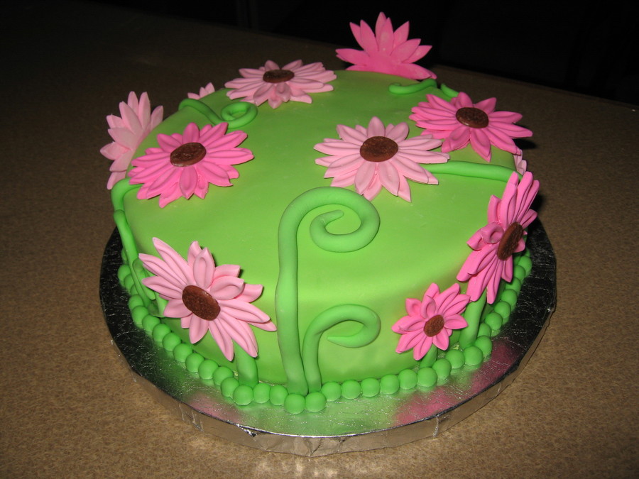 Daisy Birthday Cake - CakeCentral.com