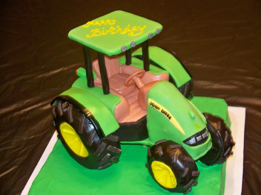John Deere Tractor - CakeCentral.com