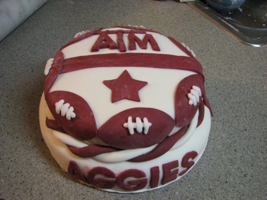 Aggie Cake - CakeCentral.com