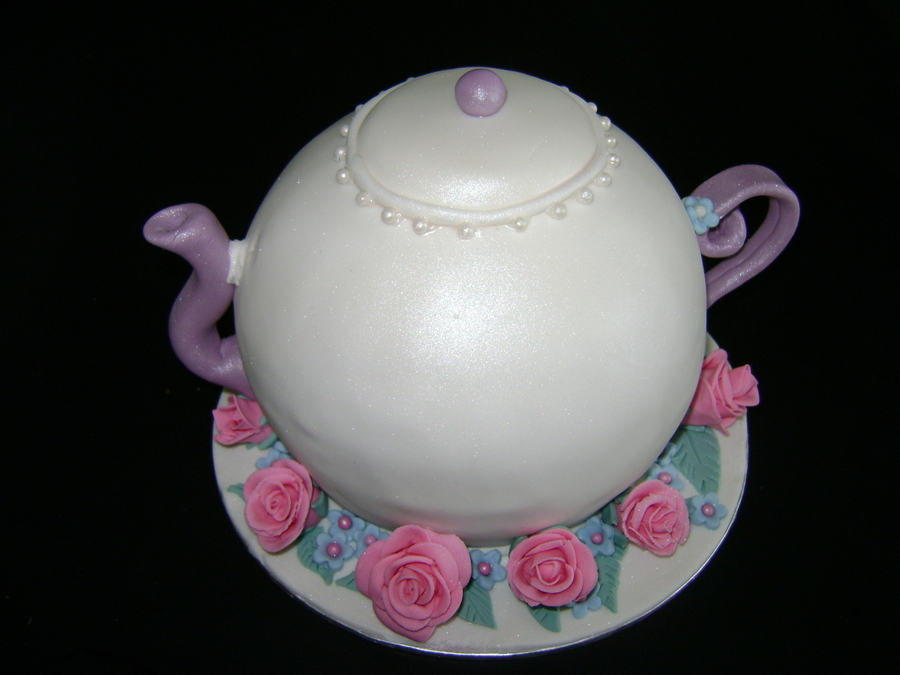 Teapot Cake - CakeCentral.com
