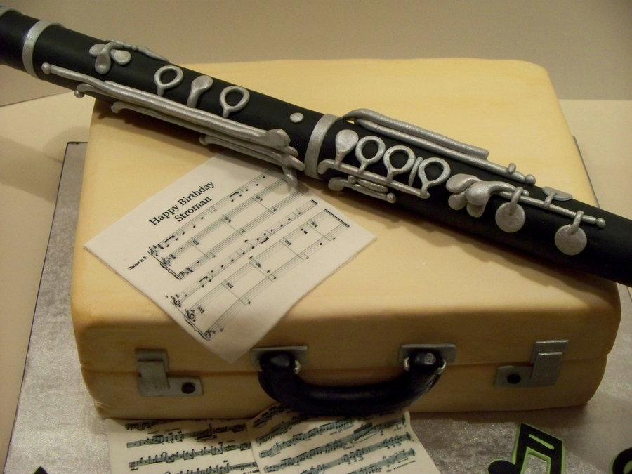 Clarinet Cake - CakeCentral.com