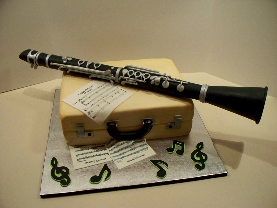 Clarinet Cake - CakeCentral.com