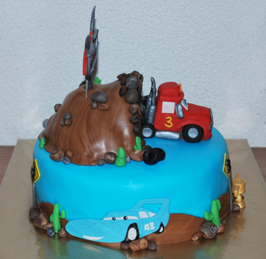Cars Mack Themed Cake - CakeCentral.com