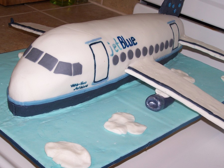 Jet Blue Airplane - CakeCentral.com