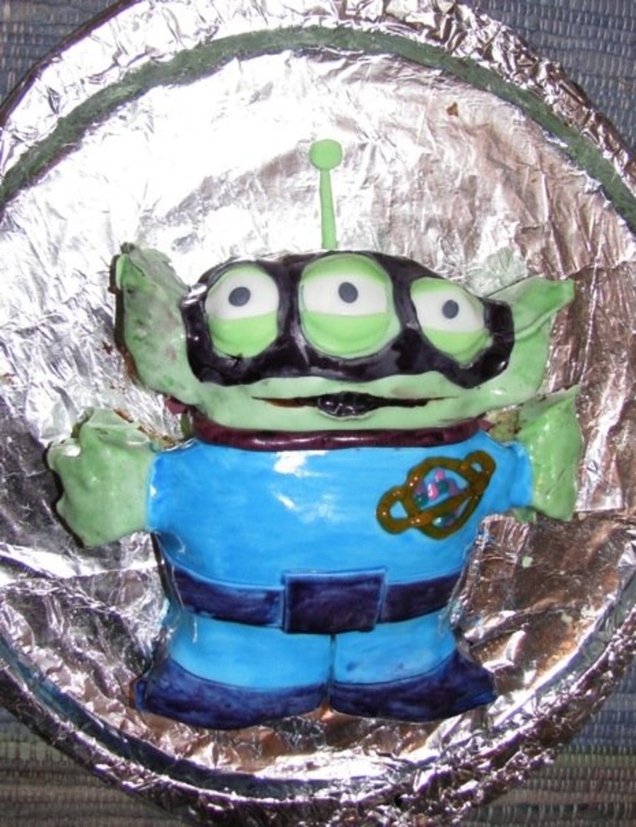 Toy Story Alien - CakeCentral.com
