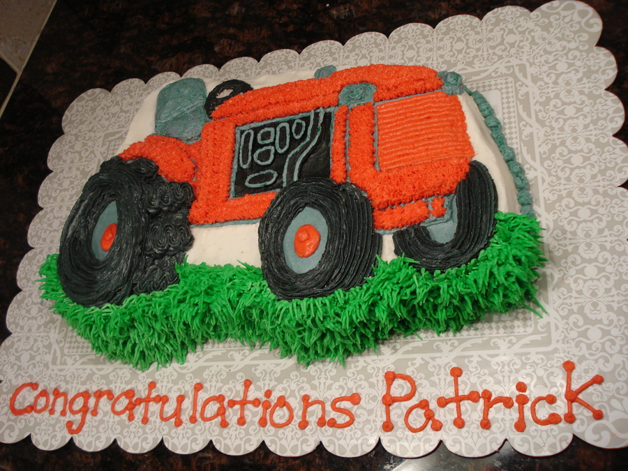 Tractor Cake - CakeCentral.com