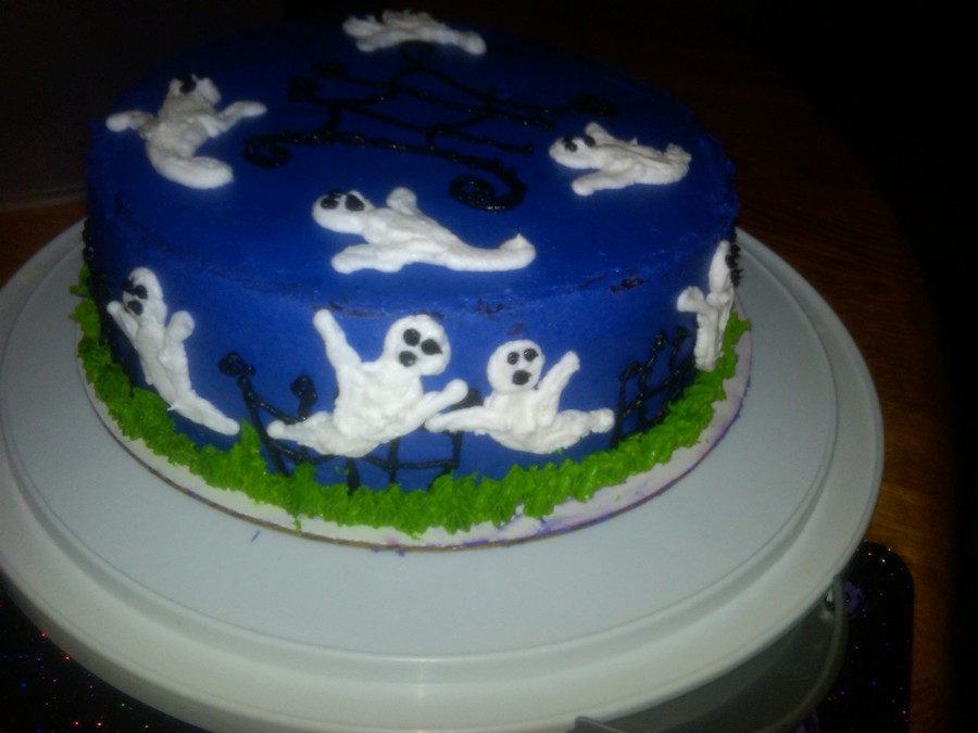 Halloween Ghost Cake - CakeCentral.com