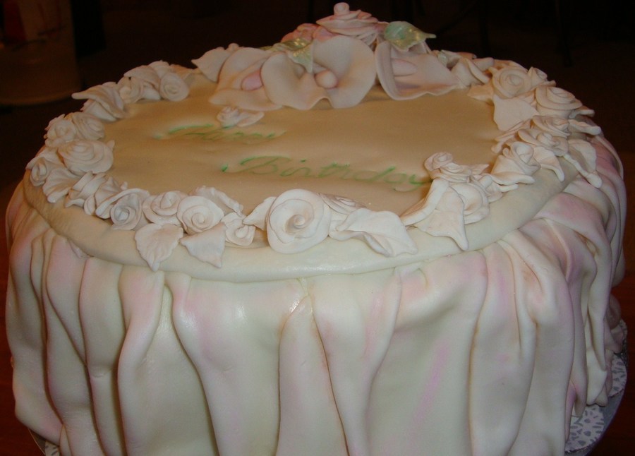 Rose Birthday Cake - CakeCentral.com