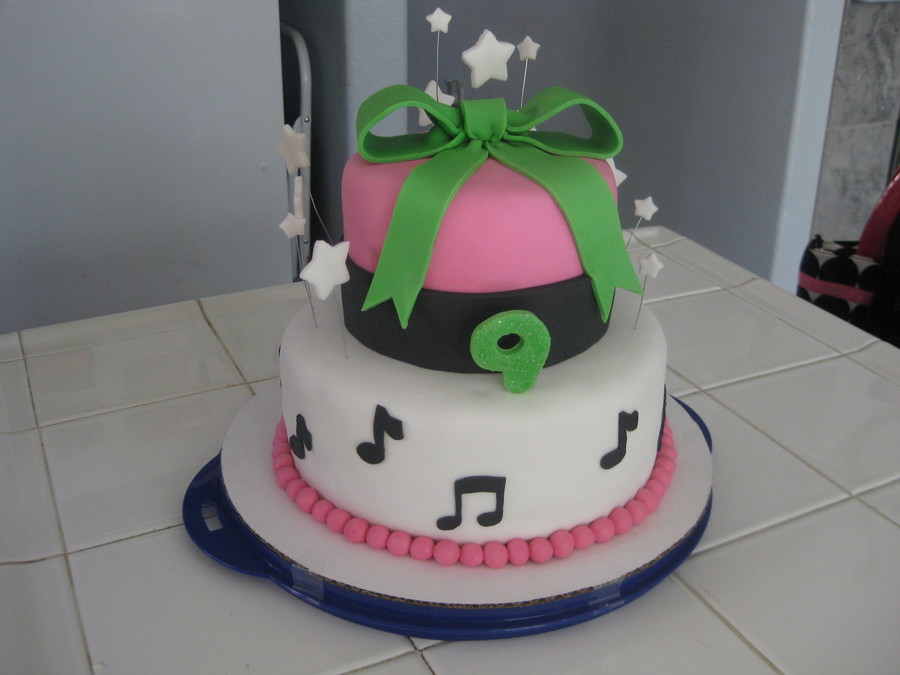 Girls Karaoke Birthday - CakeCentral.com