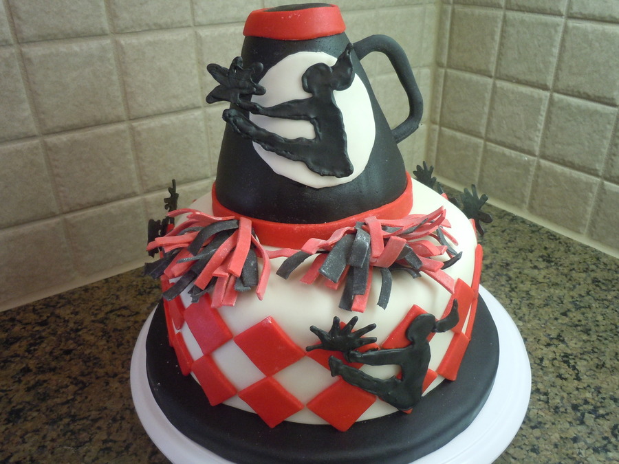 Cheer Leading Birthday Cake - CakeCentral.com