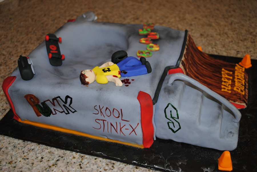 Skate Park Cake - CakeCentral.com