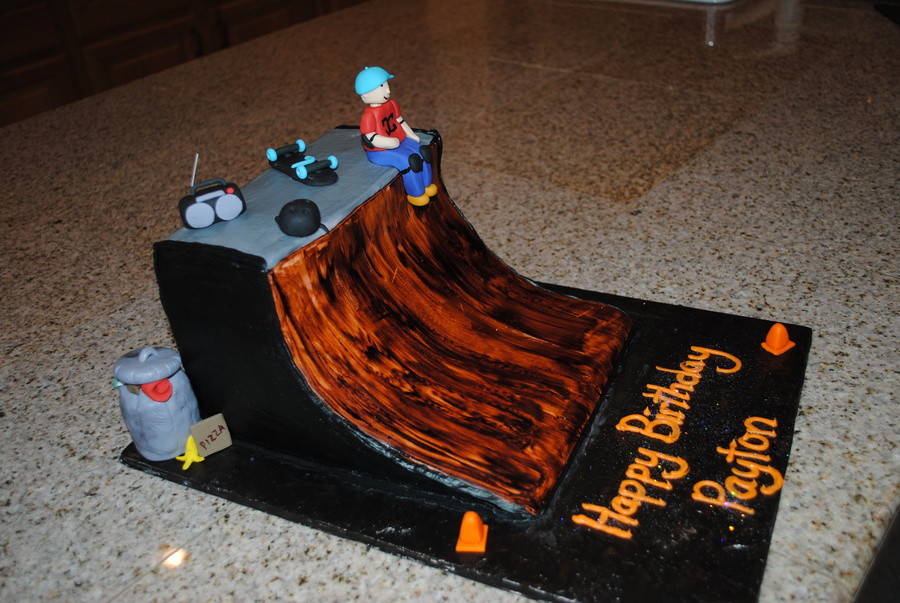Half Pipe Skate Ramp Cake - CakeCentral.com