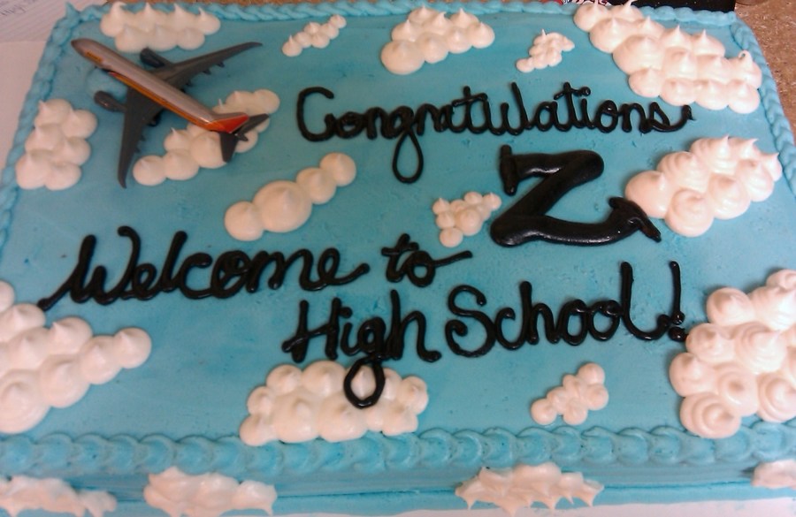 Airplanes & Graduation - CakeCentral.com
