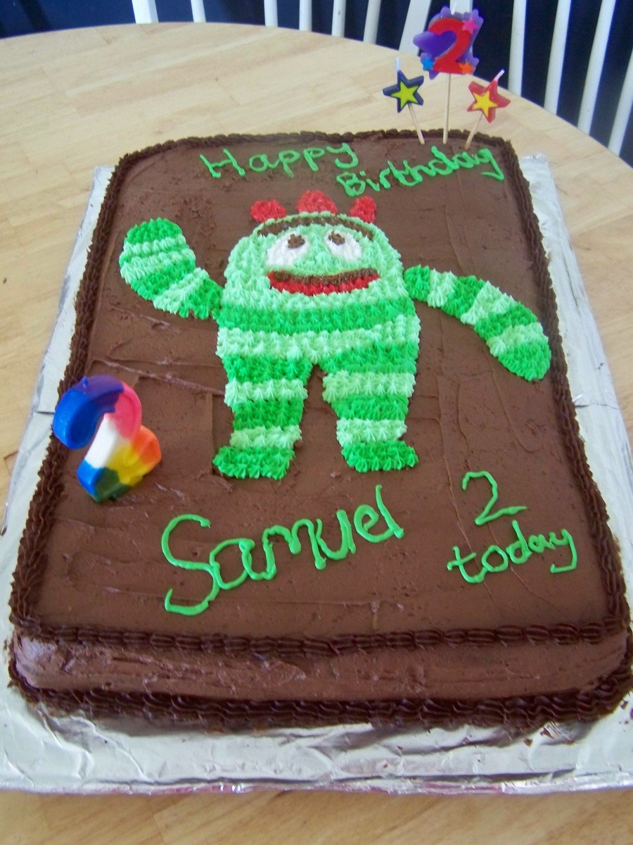 Yo Gabba Gabba (Brobee) - CakeCentral.com