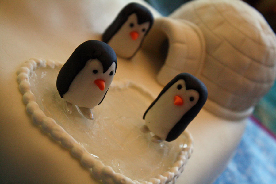 Penguin Mountain Cake - CakeCentral.com