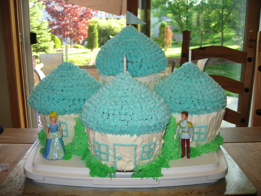 Cinderella Castle Cake - CakeCentral.com